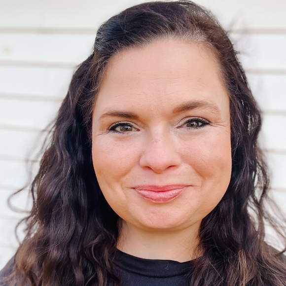 Allyson's Closet (@allysonburns14) | Poshmark